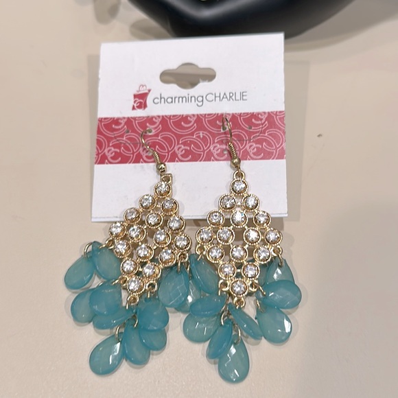 Charming Charlie | Jewelry | 525 Gold Tone Dangle Earrings | Poshmark
